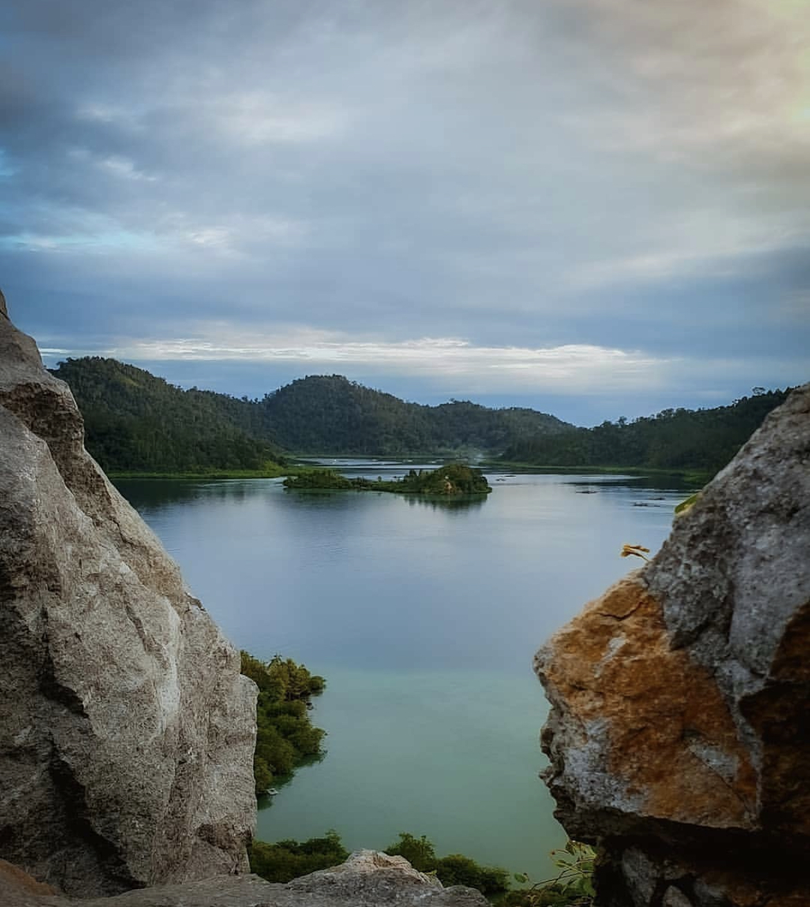 Discover the Hidden Gem of Mandeh Island: The ‘Raja Ampat of West Sumatra’