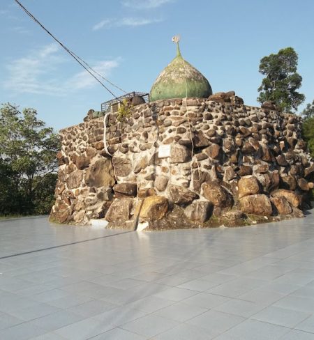 Mushala Batu Jabal Rahmah Destinasi Unik di Universitas Andalas - West ...