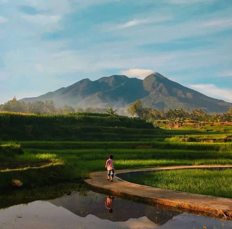 7 Highest Mountains in West Sumatra: A Climber’s Guide