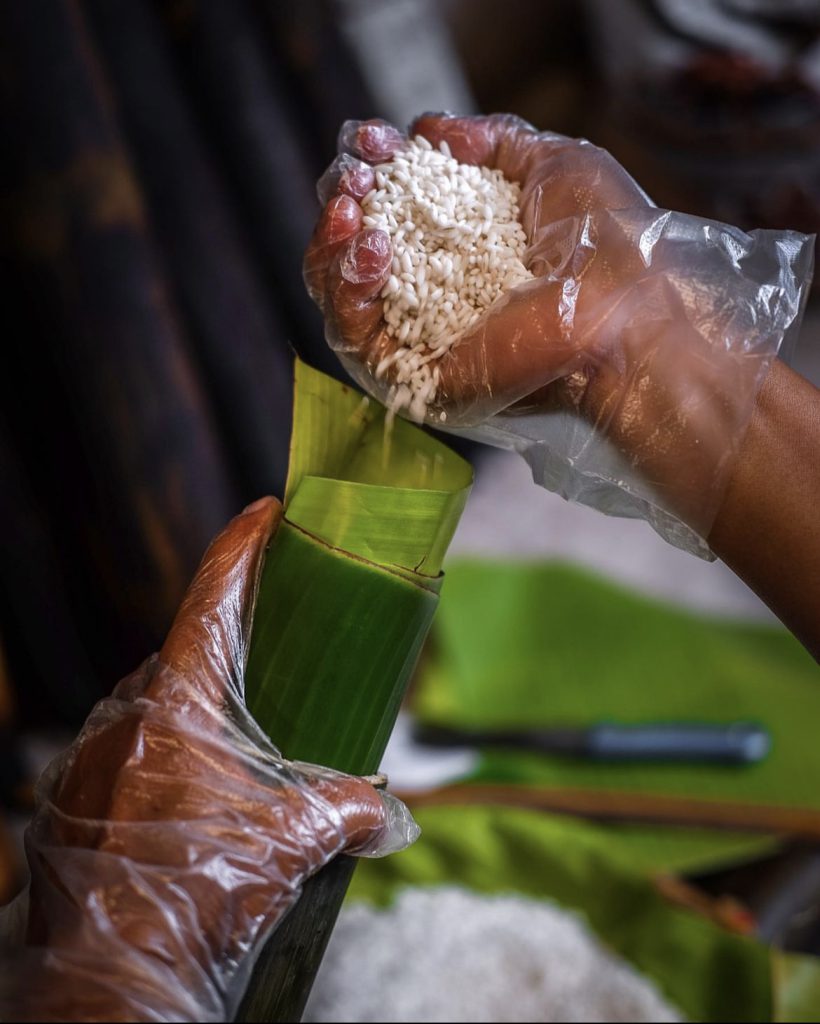 Mengenal Tradisi Malamang di Sumatera Barat