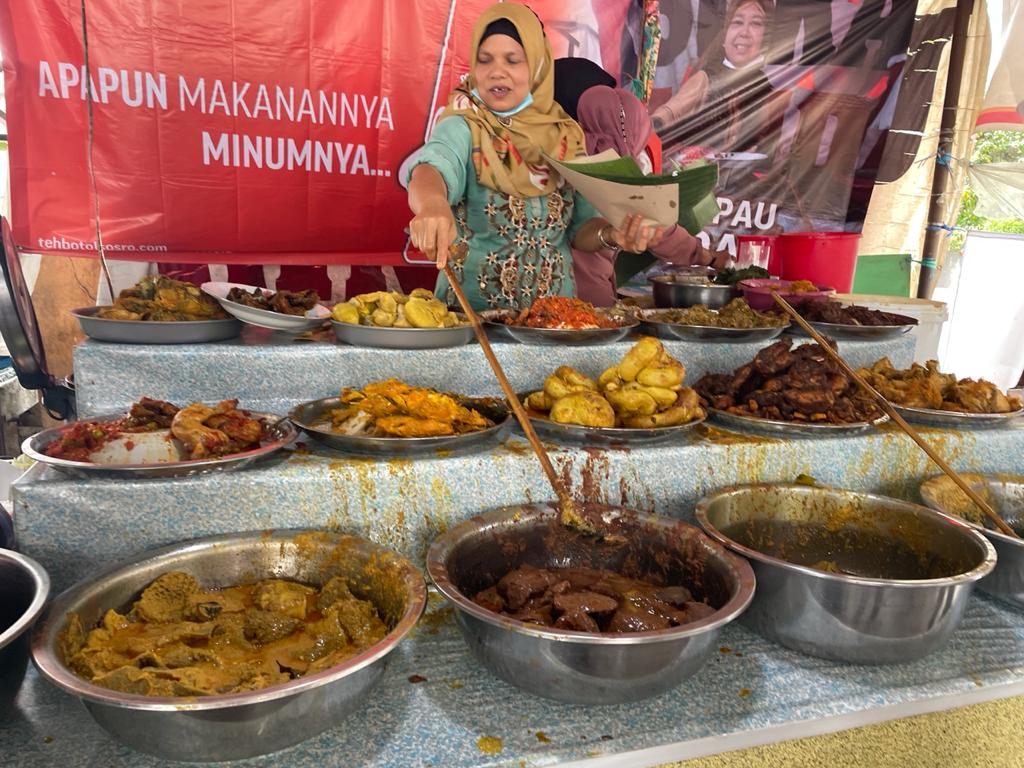 5 Rekomendasi Tempat Makan Nasi Kapau Populer di Bukittinggi