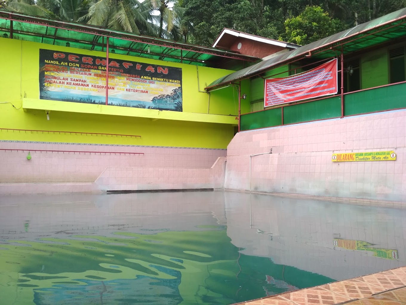 5 Pemandian Air Panas Alami di Sumatera Barat