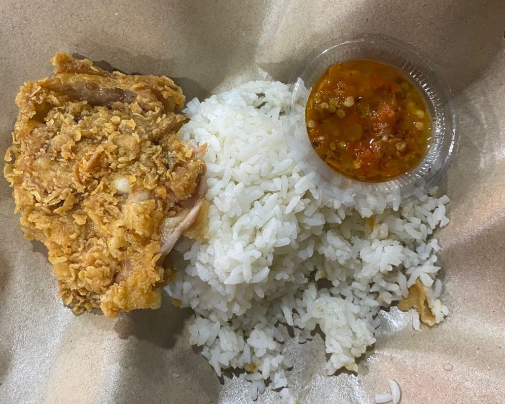 5 Rekomendasi Tempat Makan Murah dan Enak Dekat Kampus UNP