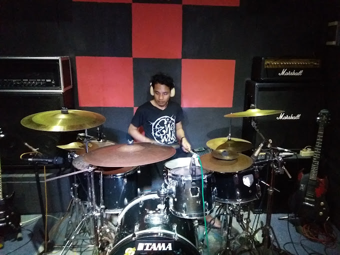 Punya Hobi Musik? Berikut 9 Rekomendasi Studio Musik di Kota Padang ...